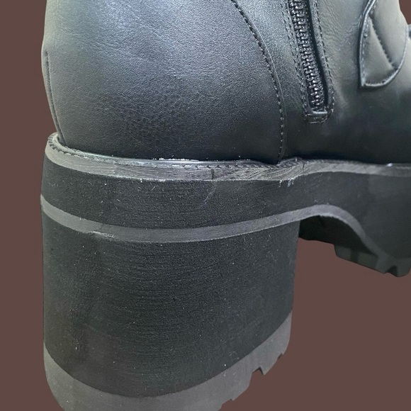 Demonia | Shoes | Demonia Black Vegan Leather Platform Ranger 38 Boots ...